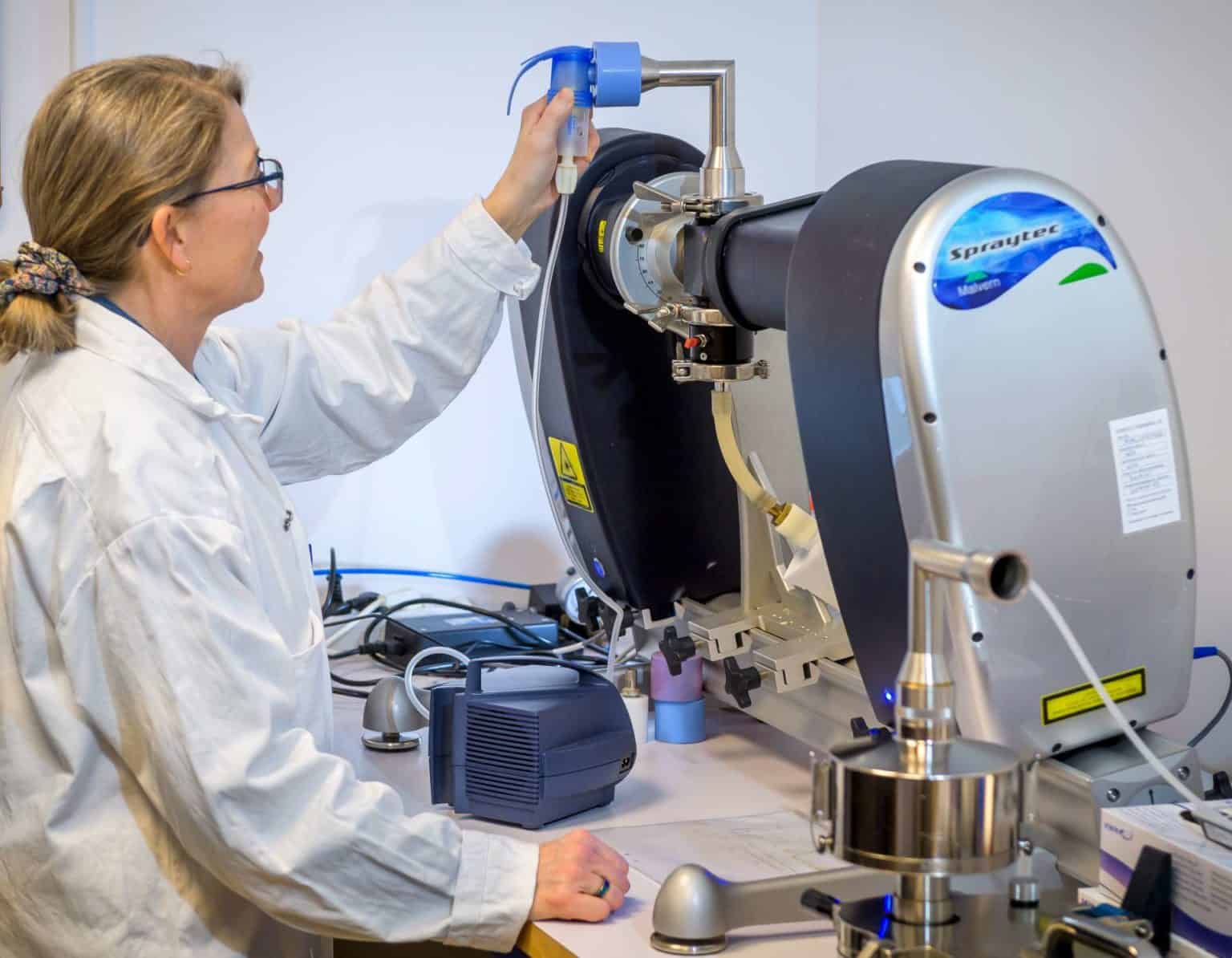 Laser diffraction testing according to ISO 13320 - Emmace